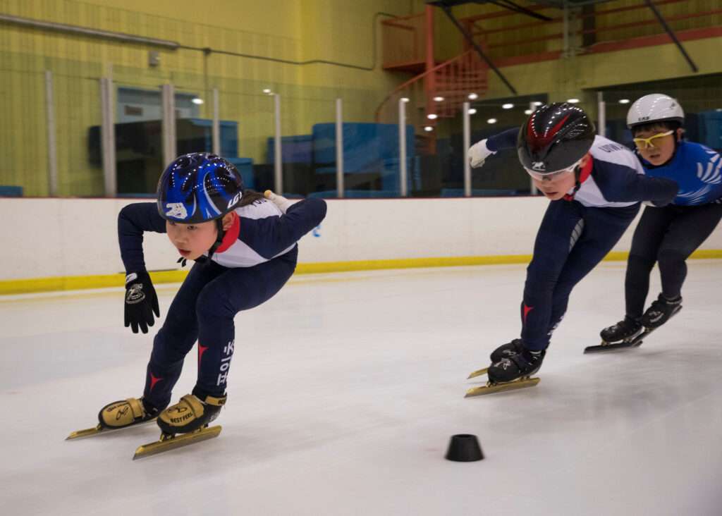 How to Master the Art of Speed Skating in Ice Hockey? - ICE Hockey Insider